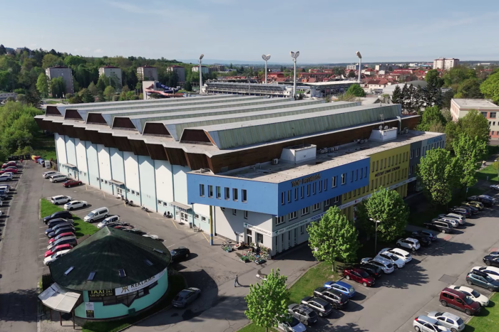 Starý zimní stadion v Uherském Hradišti půjde k zemi. Výstavba nového ...
